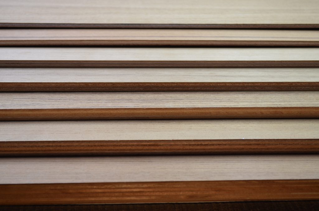 Teak Bootsbausperrholz ca. 0,6 mm Messerfurnier - Platte ab 62x37,5 cm